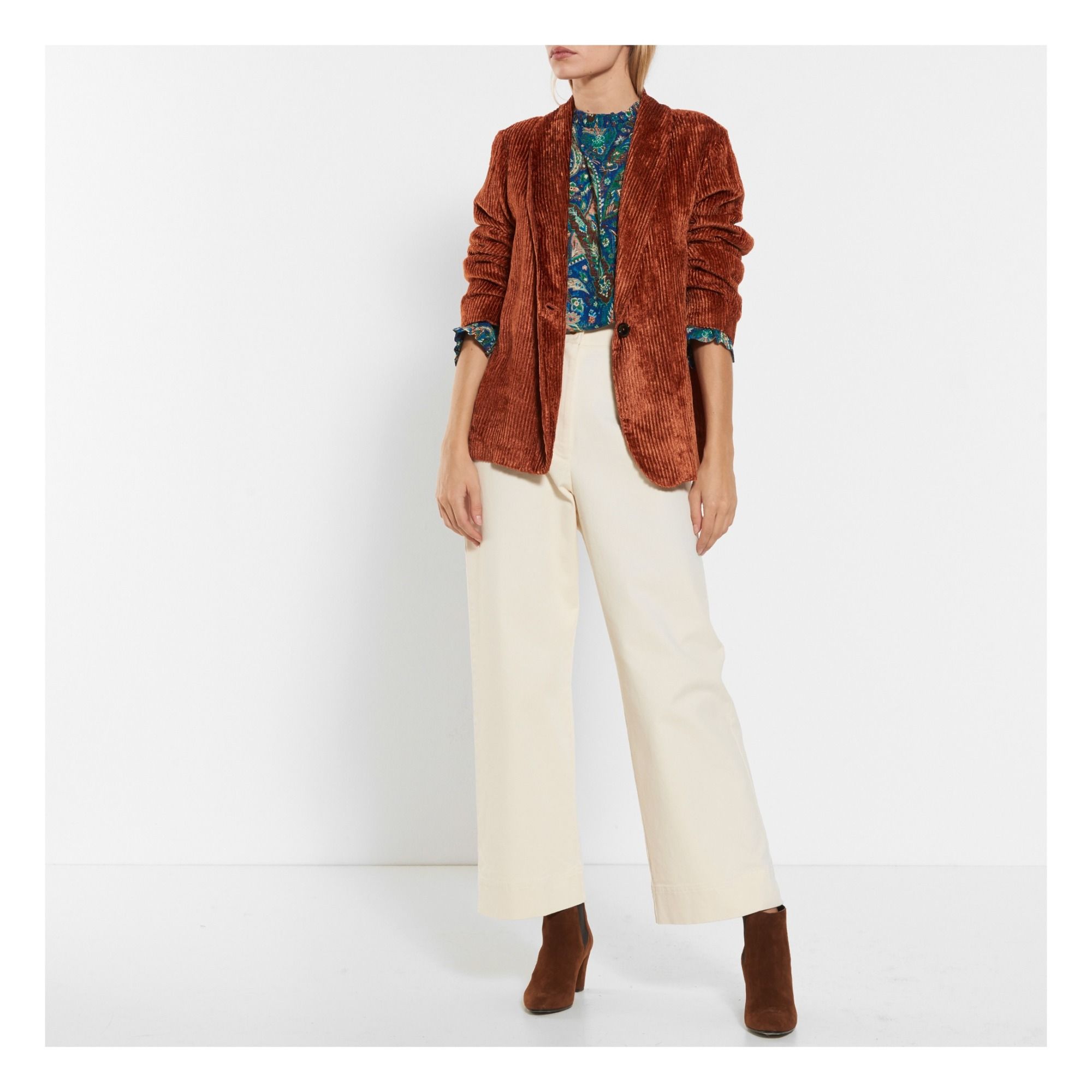 Lama Velvet Jacket Brown Momoni Fashion Adult