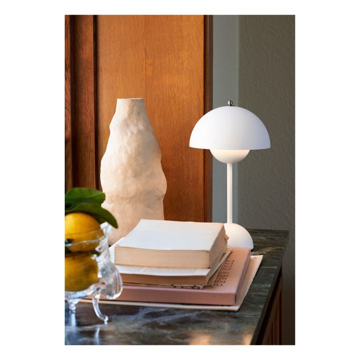 & Tradition - VP9 Flowerpot Portable Table Lamp, Vernon Panton - White ...